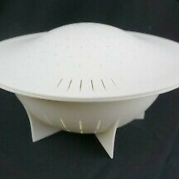 Tupperware ⁸ | Kitchen | Vintage Tupperware Large Double Colander ...